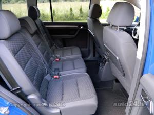 Zils Volkswagen Touran 2008 Viljandi, ar dzinēja tilpumu 1.60 L un nobraukumu 176 tūkst. km par 2490 €, foto 16 vietnē AUTOMOTO.COM.LV