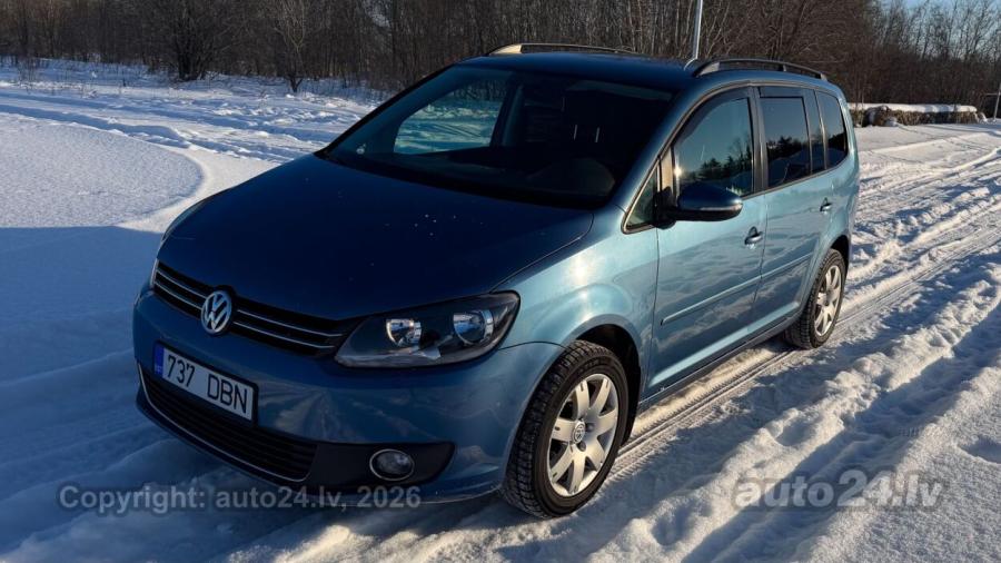 Blue Volkswagen Touran 2010 in Tallinn, with an engine capacity of 2.00 L and mileage of 423 thousand km for 3499 €, photo 9 on AUTOMOTO.COM.LV