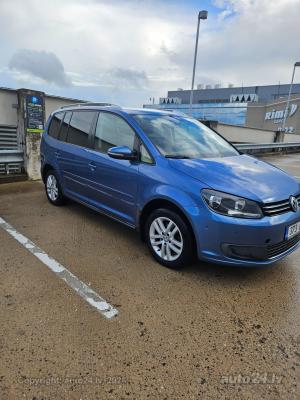 Zils Volkswagen Touran 2011 Tallina, ar dzinēja tilpumu 1.40 L un nobraukumu 0 tūkst. km par 3500 €, foto 3 vietnē AUTOMOTO.COM.LV