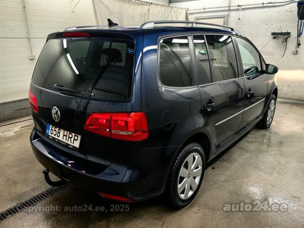 Blue Volkswagen Touran 2012 in Viljandi, with an engine capacity of 1.40 L and mileage of 138 thousand km for 6390 €, photo 9 on AUTOMOTO.COM.LV