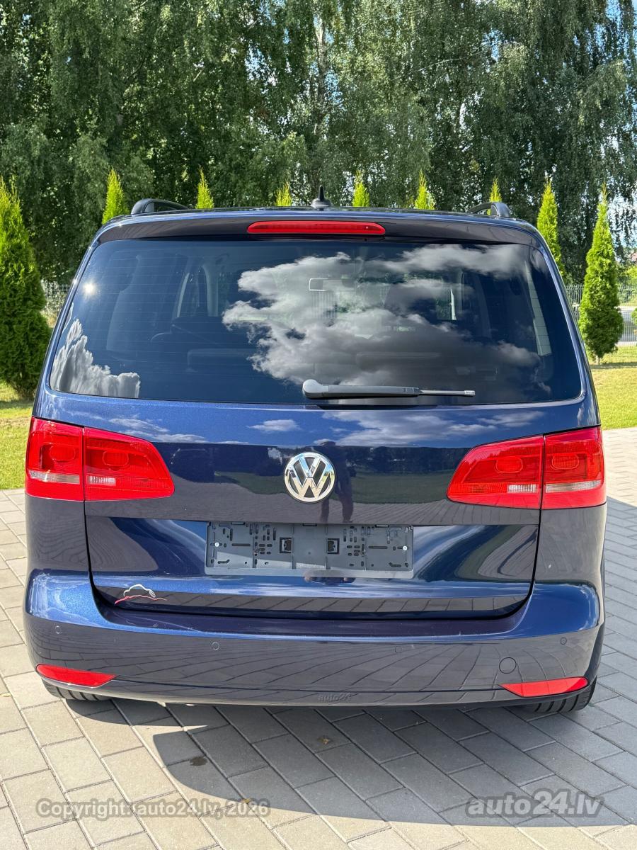 Blue Volkswagen Touran 2012 in Tartu, with an engine capacity of 1.20 L and mileage of 239 thousand km for 7490 €, photo 12 on AUTOMOTO.COM.LV