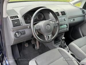 Blue Volkswagen Touran 2012 in Tartu, with an engine capacity of 1.20 L and mileage of 239 thousand km for 7490 €, photo 16 on AUTOMOTO.COM.LV