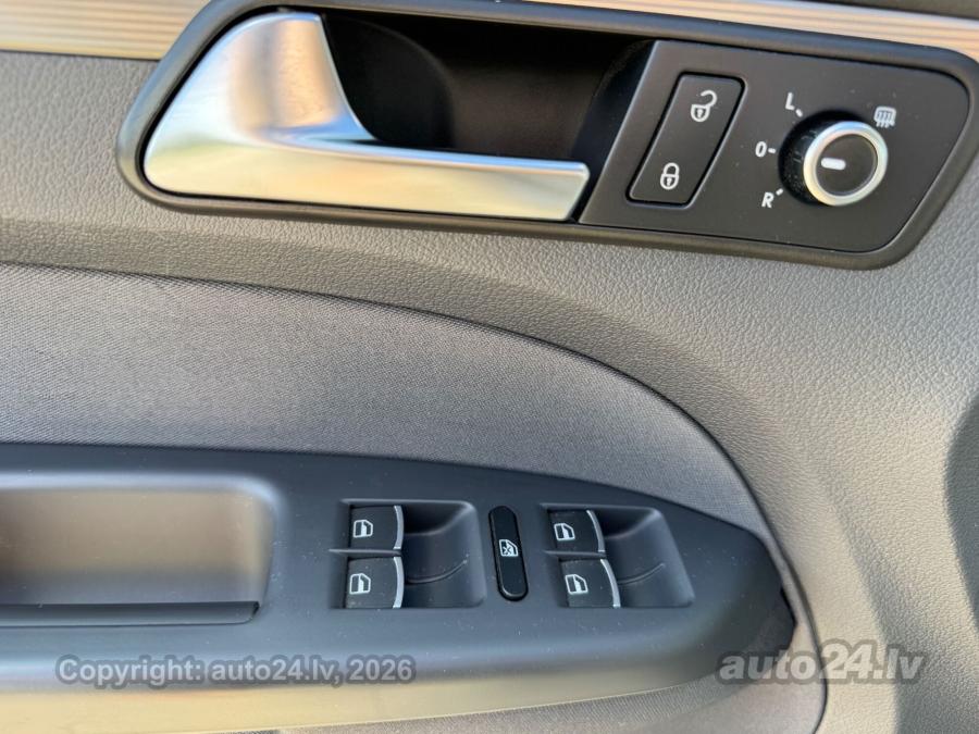 Blue Volkswagen Touran 2012 in Tartu, with an engine capacity of 1.20 L and mileage of 239 thousand km for 7490 €, photo 26 on AUTOMOTO.COM.LV