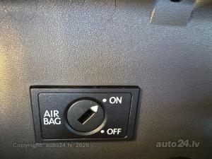 Blue Volkswagen Touran 2012 in Tartu, with an engine capacity of 1.20 L and mileage of 239 thousand km for 7490 €, photo 28 on AUTOMOTO.COM.LV