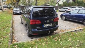 Zils Volkswagen Touran 2012 Rīga, ar dzinēja tilpumu 1.60 L un nobraukumu 339 tūkst. km par 3700 €, foto 3 vietnē AUTOMOTO.COM.LV