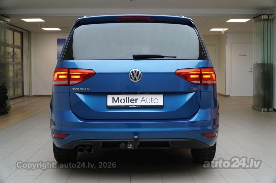 Blue Volkswagen Touran 2016 in Tallinn, with an engine capacity of 1.40 L and mileage of 0 thousand km for 13900 €, photo 5 on AUTOMOTO.COM.LV