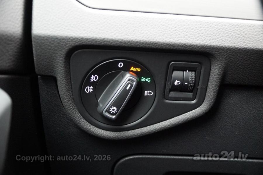 Blue Volkswagen Touran 2016 in Tallinn, with an engine capacity of 1.40 L and mileage of 0 thousand km for 13900 €, photo 20 on AUTOMOTO.COM.LV