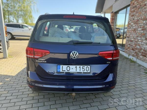 Zils Volkswagen Touran 2016 Talsi, ar dzinēja tilpumu 1.60 L un nobraukumu 0 tūkst. km par 6490 €, foto 4 vietnē AUTOMOTO.COM.LV