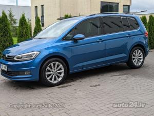 Zils Volkswagen Touran 2019 Tallina, ar dzinēja tilpumu 1.60 L un nobraukumu 159 tūkst. km par 17000 €, foto  vietnē AUTOMOTO.COM.LV