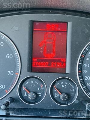 Brūns Volkswagen Touran 2007 Rīga, ar dzinēja tilpumu 1.40 L un nobraukumu 275 tūkst. km par 3900 €, foto 18 vietnē AUTOMOTO.COM.LV