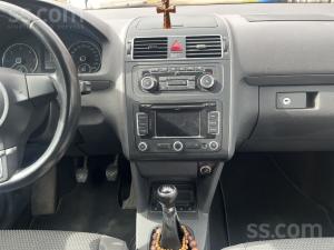 Brūns Volkswagen Touran 2011 Daugavpils, ar dzinēja tilpumu 1.60 L un nobraukumu 270 tūkst. km par 5750 €, foto 7 vietnē AUTOMOTO.COM.LV