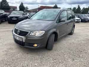 Brūns Volkswagen Touran 2007 Rīga, ar dzinēja tilpumu 1.90 L un nobraukumu 325 tūkst. km par 1390 €, foto  vietnē AUTOMOTO.COM.LV