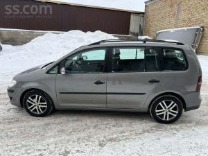 Brūns Volkswagen Touran 2008 Rēzekne, ar dzinēja tilpumu 1.90 L un nobraukumu 0 tūkst. km par 3800 €, foto 7 vietnē AUTOMOTO.COM.LV