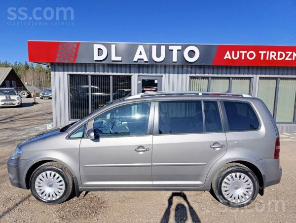 Brūns Volkswagen Touran 2008 Valmiera, ar dzinēja tilpumu 2.00 L un nobraukumu 262 tūkst. km par 4350 €, foto 2 vietnē AUTOMOTO.COM.LV
