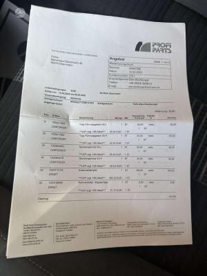 Brown Volkswagen Touran 2008 in Taurage, with an engine capacity of 1.90 L and mileage of 322 thousand km for 2800 €, photo 16 on AUTOMOTO.COM.LV