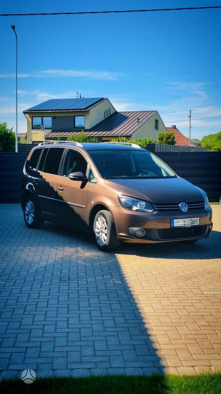 Brūns Volkswagen Touran 2010 Klaipėda, ar dzinēja tilpumu 1.97 L un nobraukumu 302 tūkst. km par 5500 €, foto 1 vietnē AUTOMOTO.COM.LV