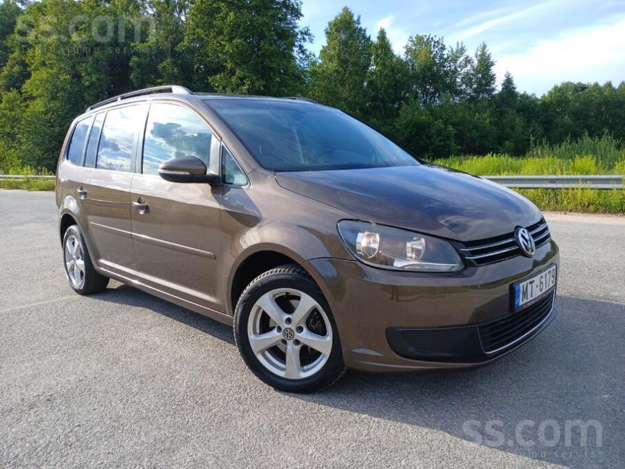 Brūns Volkswagen Touran 2010 Ogre, ar dzinēja tilpumu 1.60 L un nobraukumu 298 tūkst. km par 4500 €, foto 1 vietnē AUTOMOTO.COM.LV