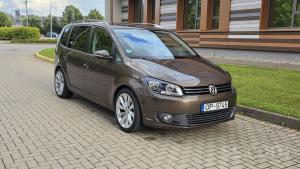 Brūns Volkswagen Touran 2010 Rīga, ar dzinēja tilpumu 1.60 L un nobraukumu 214 tūkst. km par 6660 €, foto  vietnē AUTOMOTO.COM.LV