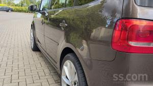 Brūns Volkswagen Touran 2010 Rīga, ar dzinēja tilpumu 1.60 L un nobraukumu 214 tūkst. km par 6660 €, foto 6 vietnē AUTOMOTO.COM.LV