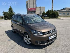 Brown Volkswagen Touran 2011 in Tukums, with an engine capacity of 2.00 L and mileage of 405 thousand km for 5700 €, photo 2 on AUTOMOTO.COM.LV