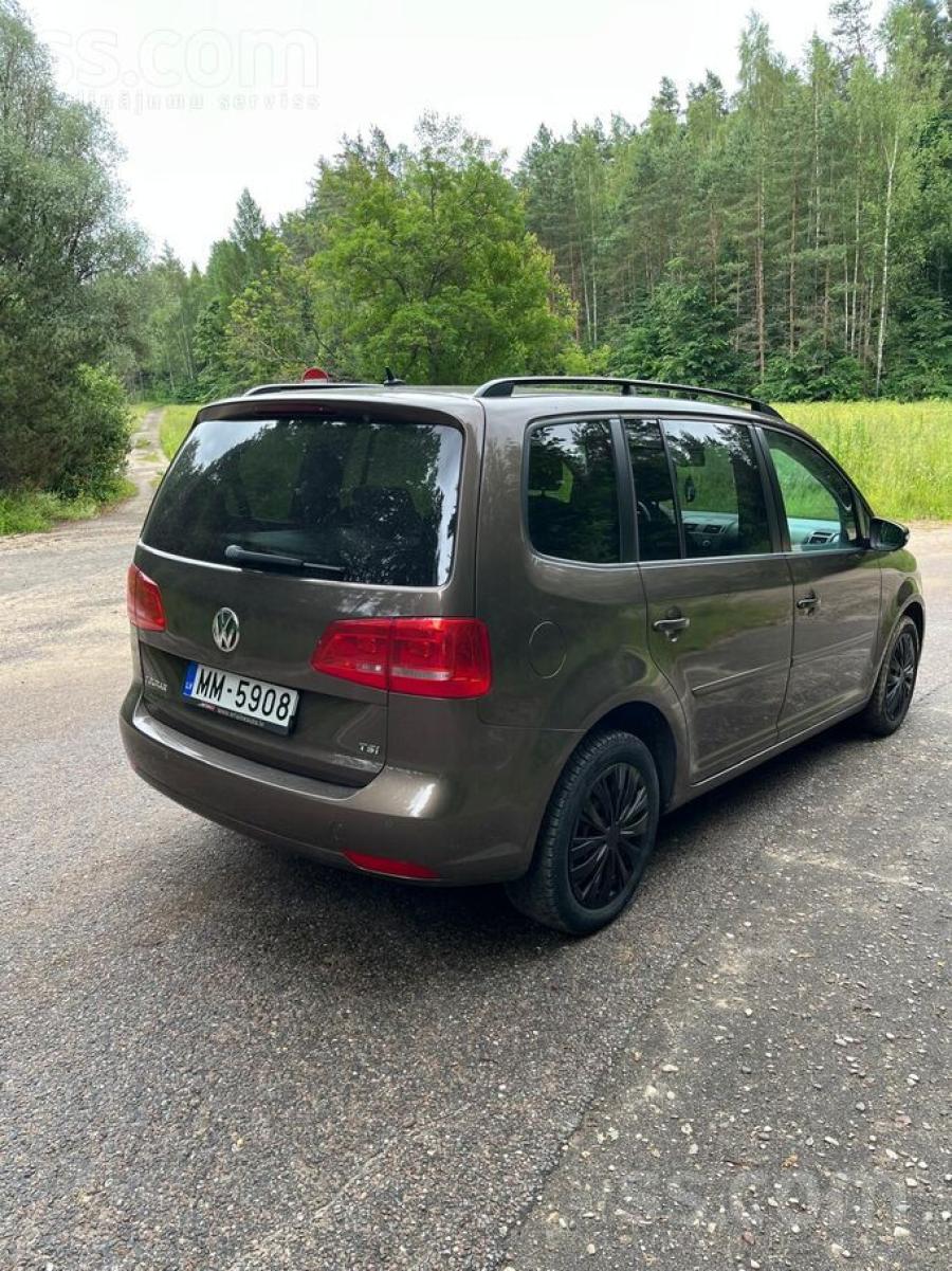 Brūns Volkswagen Touran 2011 Valka, ar dzinēja tilpumu 1.40 L un nobraukumu 28 tūkst. km par 5100 €, foto 3 vietnē AUTOMOTO.COM.LV