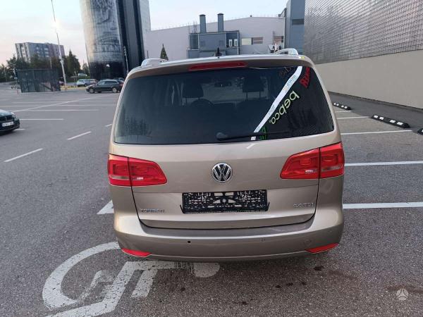 Brūns Volkswagen Touran 2011 Kauņa, ar dzinēja tilpumu 1.97 L un nobraukumu 350 tūkst. km par 6250 €, foto 11 vietnē AUTOMOTO.COM.LV