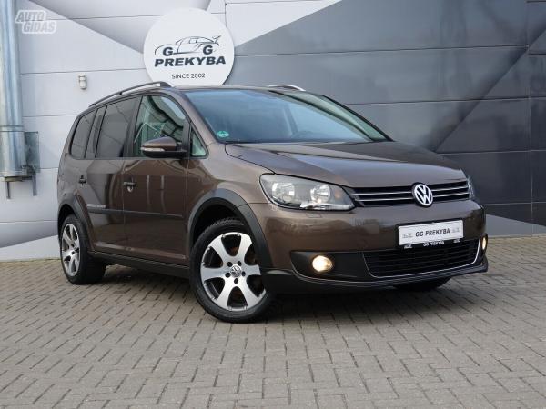 Brown Volkswagen Touran 2011 in Ramuciai, with an engine capacity of 1.40 L and mileage of 201 thousand km for 6550 €, photo 1 on AUTOMOTO.COM.LV
