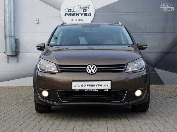 Brown Volkswagen Touran 2011 in Ramuciai, with an engine capacity of 1.40 L and mileage of 201 thousand km for 6550 €, photo 3 on AUTOMOTO.COM.LV