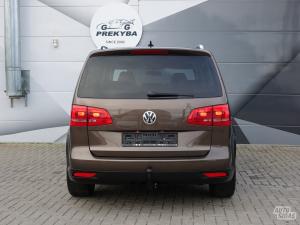 Brown Volkswagen Touran 2011 in Ramuciai, with an engine capacity of 1.40 L and mileage of 201 thousand km for 6550 €, photo 8 on AUTOMOTO.COM.LV