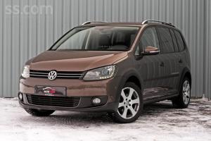 Brown Volkswagen Touran 2011 in Ogre, with an engine capacity of 1.60 L and mileage of 234 thousand km for 8500 €, photo  on AUTOMOTO.COM.LV