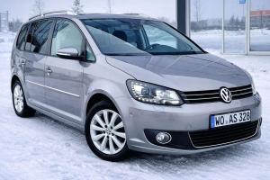 Brūns Volkswagen Touran 2011 Viļņa, ar dzinēja tilpumu 1.39 L un nobraukumu 236 tūkst. km par 6150 €, foto  vietnē AUTOMOTO.COM.LV
