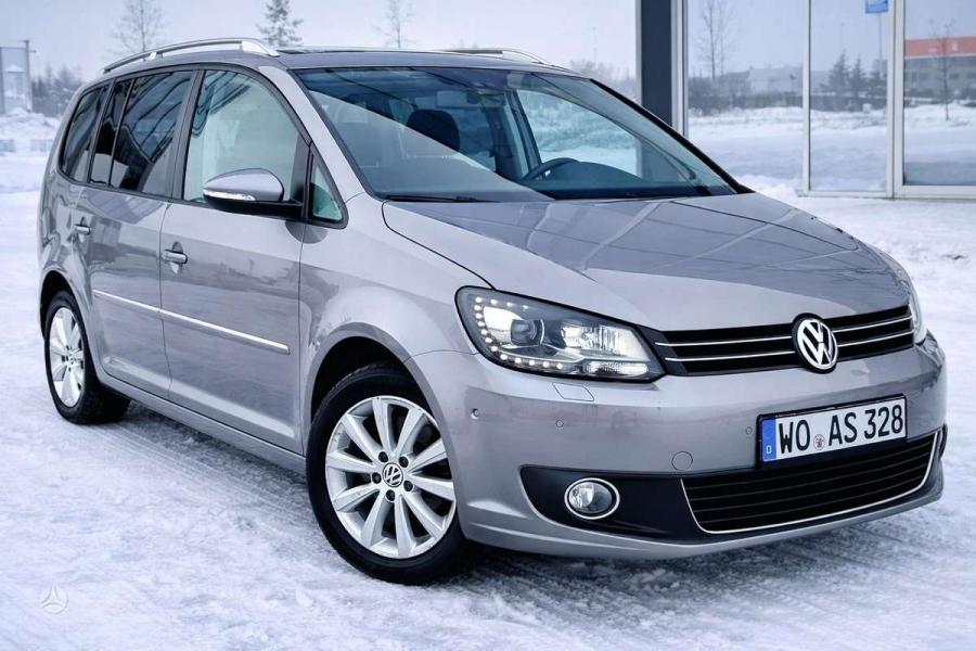 Brūns Volkswagen Touran 2011 Viļņa, ar dzinēja tilpumu 1.39 L un nobraukumu 236 tūkst. km par 6150 €, foto 1 vietnē AUTOMOTO.COM.LV