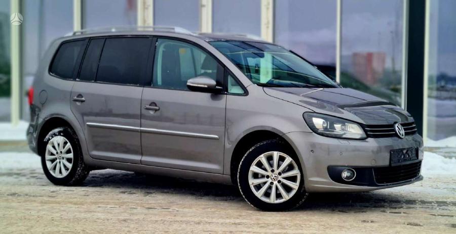 Brūns Volkswagen Touran 2011 Viļņa, ar dzinēja tilpumu 1.39 L un nobraukumu 236 tūkst. km par 6150 €, foto 4 vietnē AUTOMOTO.COM.LV