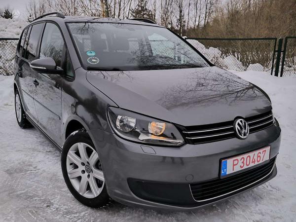 Brown Volkswagen Touran 2011 in Trakai, with an engine capacity of 1.60 L and mileage of 313 thousand km for 4590 €, photo 5 on AUTOMOTO.COM.LV