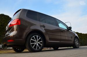 Brūns Volkswagen Touran 2011 Kauņa, ar dzinēja tilpumu 1.60 L un nobraukumu 230 tūkst. km par 6200 €, foto 22 vietnē AUTOMOTO.COM.LV