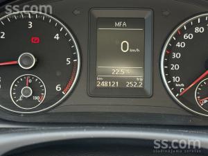 Brown Volkswagen Touran 2011 in Ludza, with an engine capacity of 1.60 L and mileage of 235 thousand km for 6450 €, photo 14 on AUTOMOTO.COM.LV