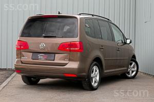 Brūns Volkswagen Touran 2011 Ogre, ar dzinēja tilpumu 1.60 L un nobraukumu 279 tūkst. km par 6700 €, foto 5 vietnē AUTOMOTO.COM.LV