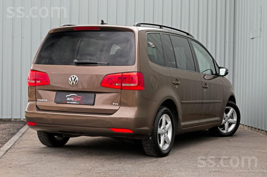 Brūns Volkswagen Touran 2011 Ogre, ar dzinēja tilpumu 1.60 L un nobraukumu 279 tūkst. km par 6700 €, foto 5 vietnē AUTOMOTO.COM.LV