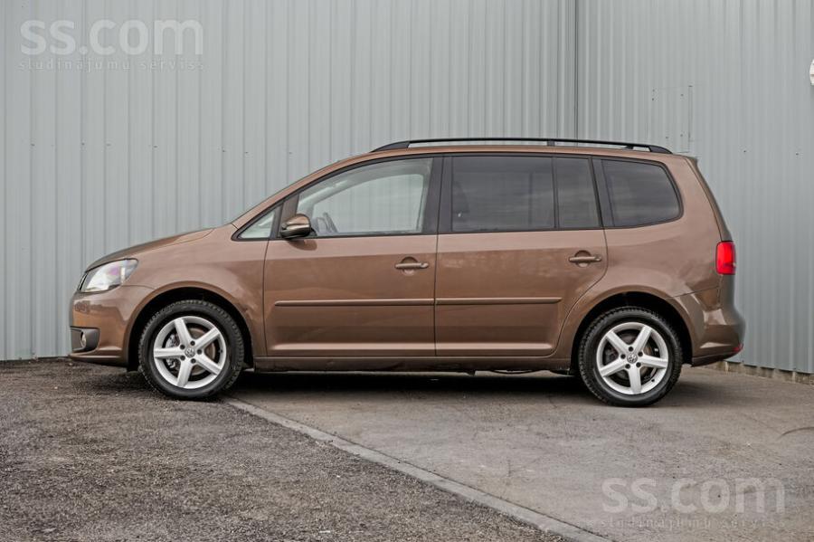 Brūns Volkswagen Touran 2011 Ogre, ar dzinēja tilpumu 1.60 L un nobraukumu 279 tūkst. km par 6700 €, foto 7 vietnē AUTOMOTO.COM.LV
