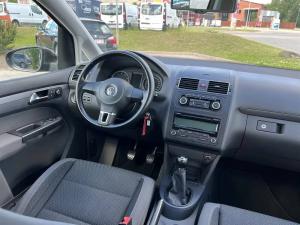 Brūns Volkswagen Touran 2011 Cēsis, ar dzinēja tilpumu 1.40 L un nobraukumu 223 tūkst. km par 6500 €, foto 9 vietnē AUTOMOTO.COM.LV