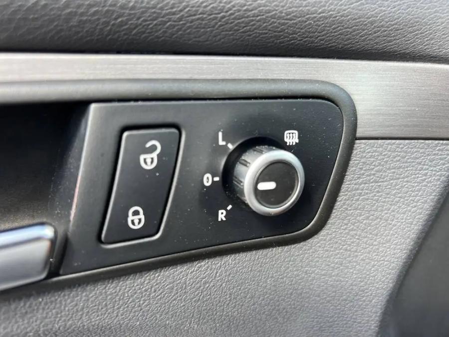 Brūns Volkswagen Touran 2011 Cēsis, ar dzinēja tilpumu 1.40 L un nobraukumu 223 tūkst. km par 6500 €, foto 17 vietnē AUTOMOTO.COM.LV
