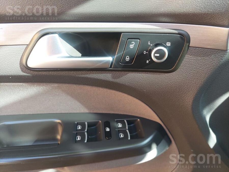 Brūns Volkswagen Touran 2011 Cēsis, ar dzinēja tilpumu 1.60 L un nobraukumu 230 tūkst. km par 6950 €, foto 10 vietnē AUTOMOTO.COM.LV