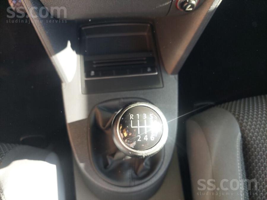 Brūns Volkswagen Touran 2011 Cēsis, ar dzinēja tilpumu 1.60 L un nobraukumu 230 tūkst. km par 6950 €, foto 14 vietnē AUTOMOTO.COM.LV