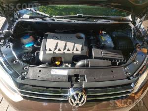 Brūns Volkswagen Touran 2011 Cēsis, ar dzinēja tilpumu 1.60 L un nobraukumu 230 tūkst. km par 6950 €, foto 17 vietnē AUTOMOTO.COM.LV