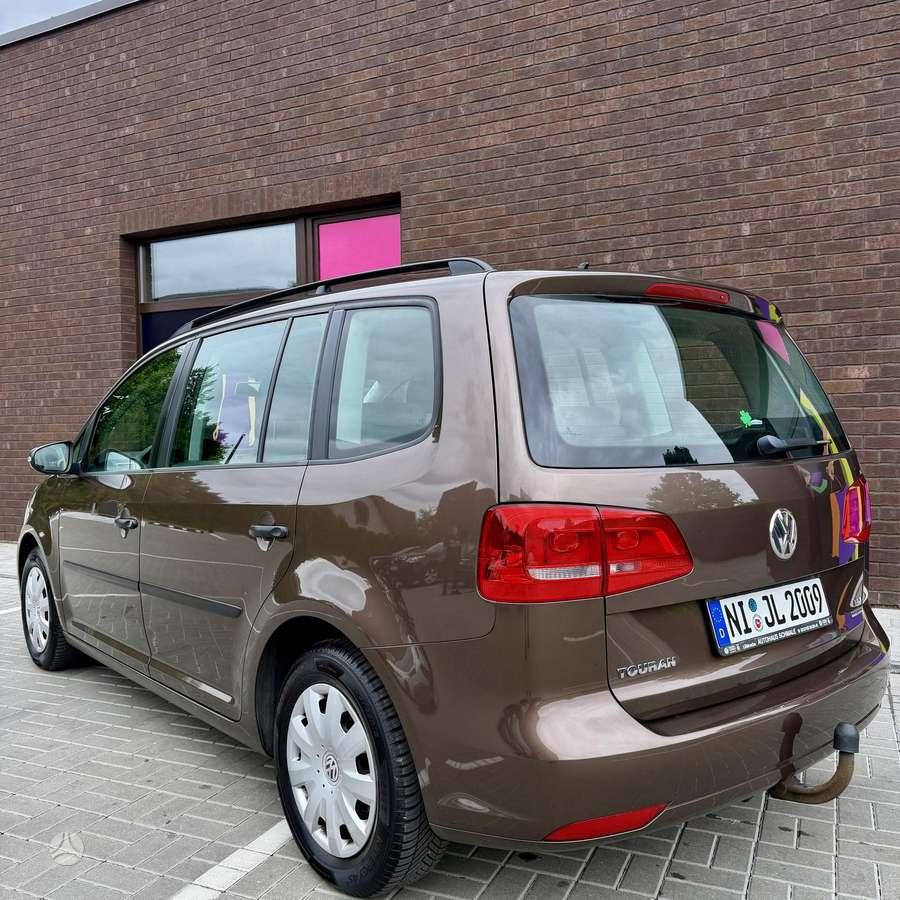 Brūns Volkswagen Touran 2011 Kaišiadorys, ar dzinēja tilpumu 1.60 L un nobraukumu 264 tūkst. km par 5450 €, foto 16 vietnē AUTOMOTO.COM.LV