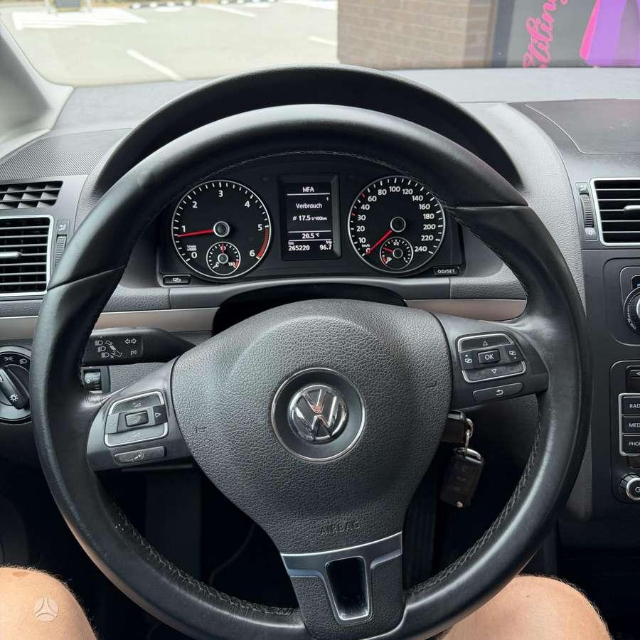 Brūns Volkswagen Touran 2011 Kaišiadorys, ar dzinēja tilpumu 1.60 L un nobraukumu 264 tūkst. km par 5450 €, foto 35 vietnē AUTOMOTO.COM.LV