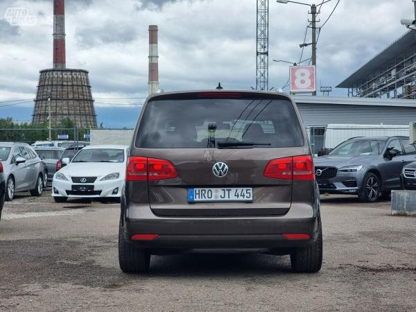 Brown Volkswagen Touran 2011 in Kaunas, with an engine capacity of 1.40 L and mileage of 252 thousand km for 4500 €, photo 10 on AUTOMOTO.COM.LV