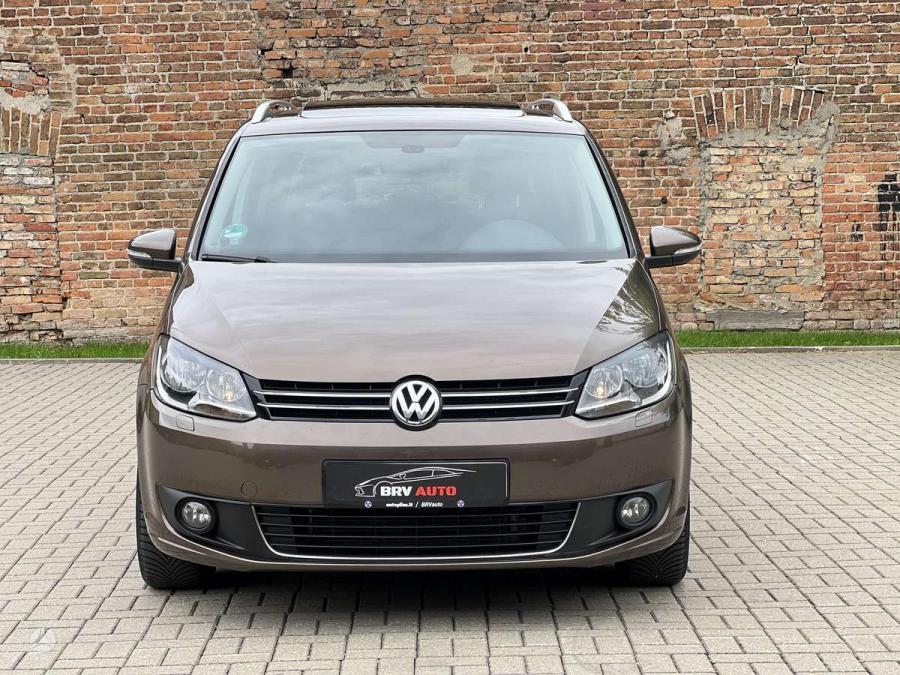 Brūns Volkswagen Touran 2011 Kėdainiai, ar dzinēja tilpumu 1.97 L un nobraukumu 256 tūkst. km par 6850 €, foto 4 vietnē AUTOMOTO.COM.LV