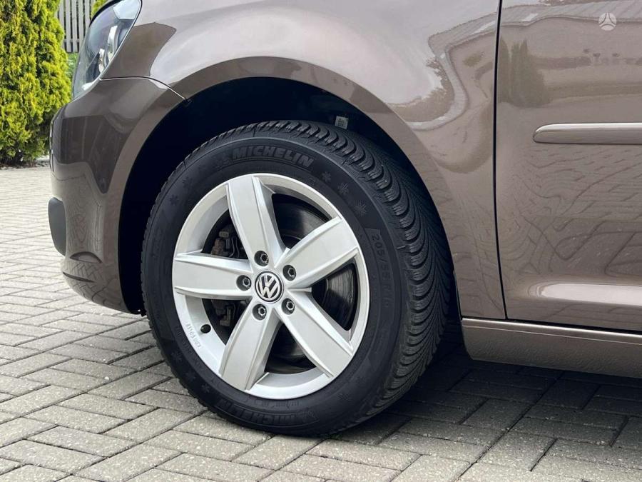 Brūns Volkswagen Touran 2011 Kėdainiai, ar dzinēja tilpumu 1.97 L un nobraukumu 256 tūkst. km par 6850 €, foto 14 vietnē AUTOMOTO.COM.LV