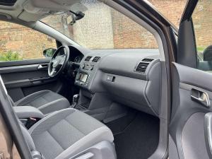 Brūns Volkswagen Touran 2011 Kėdainiai, ar dzinēja tilpumu 1.97 L un nobraukumu 256 tūkst. km par 6850 €, foto 28 vietnē AUTOMOTO.COM.LV